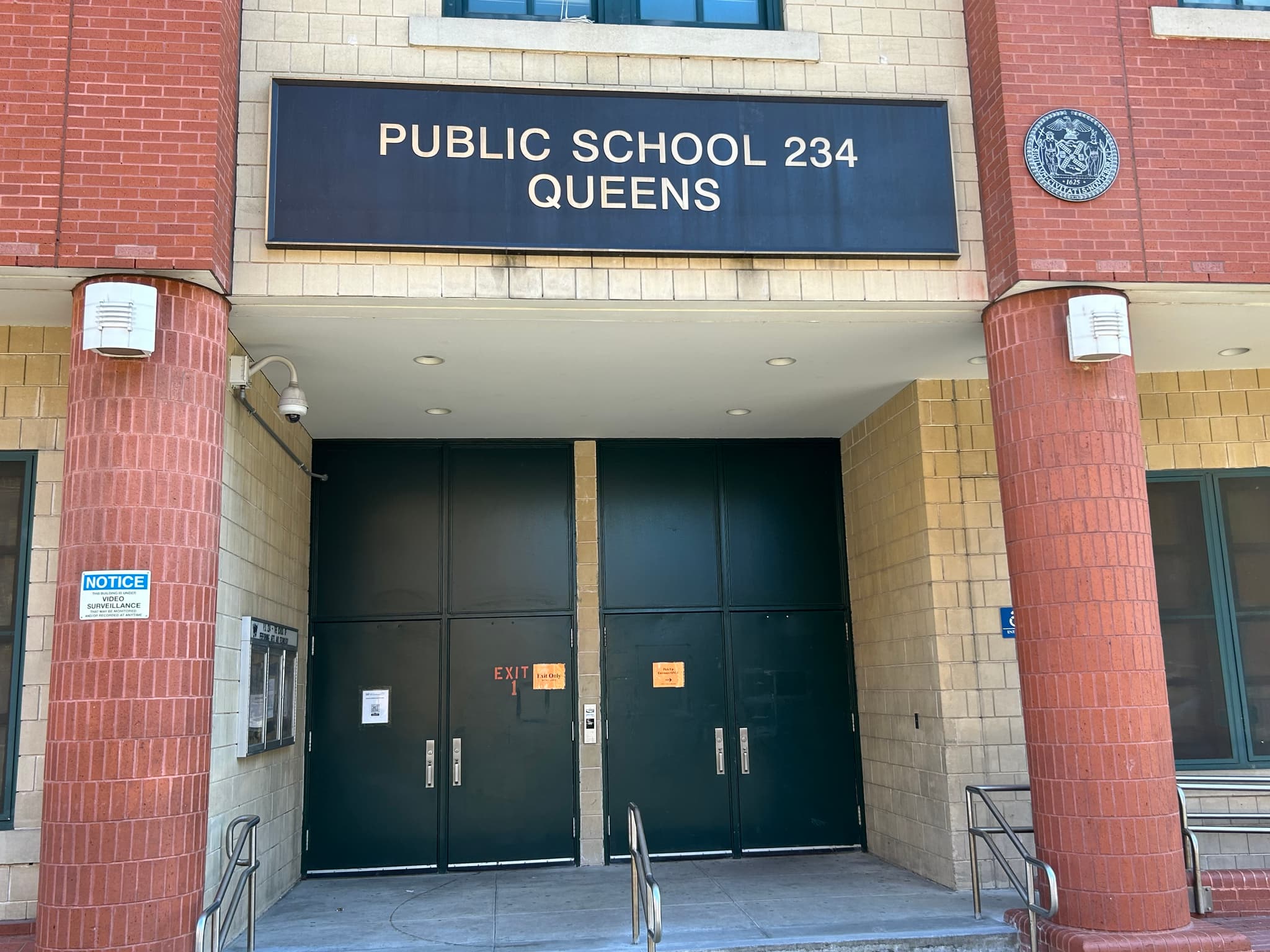 News | New York City Welcomes Influx of School-Age Migrants
